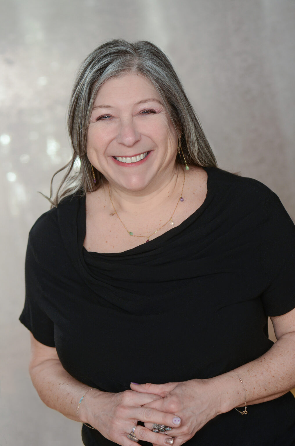 About | Julie Zikman | Therapy, Consultation & Counselling in Toronto